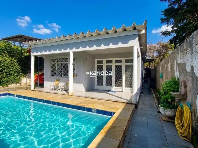 Apartamento para Venda em Rio de Janeiro/RJ Freguesia Jacarepaguá 3 Quartos