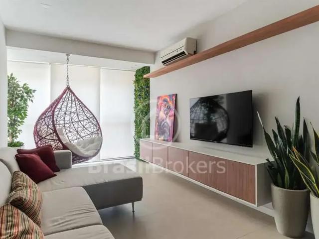 Apartamento para Venda em Rio de Janeiro/RJ Humaitá 2 Quartos