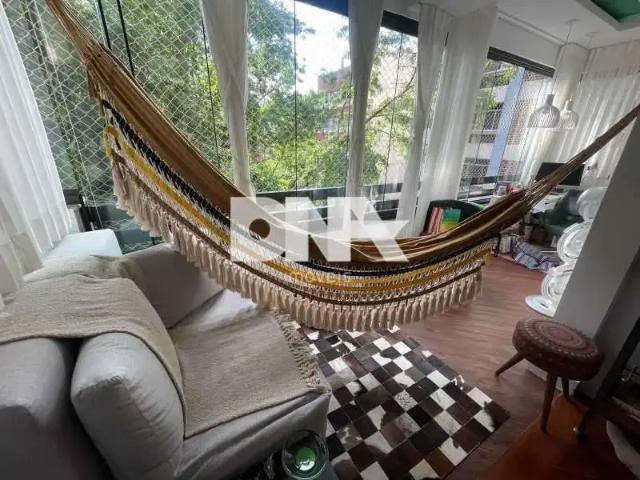 Apartamento para Venda em Rio de Janeiro/RJ Humaitá 2 Quartos