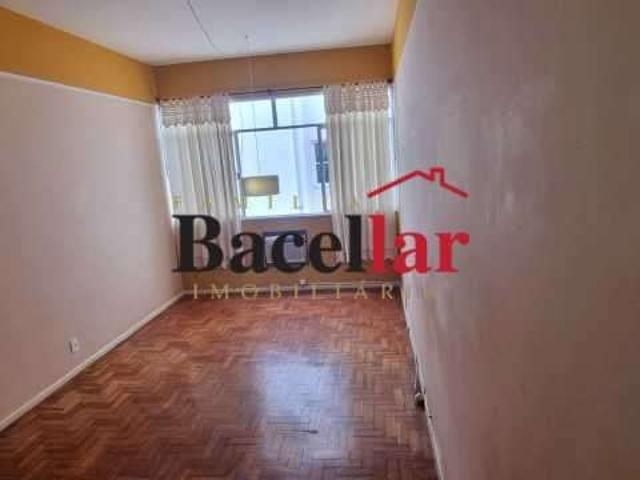 Apartamento para Venda em Rio de Janeiro/RJ Humaitá 2 Quartos