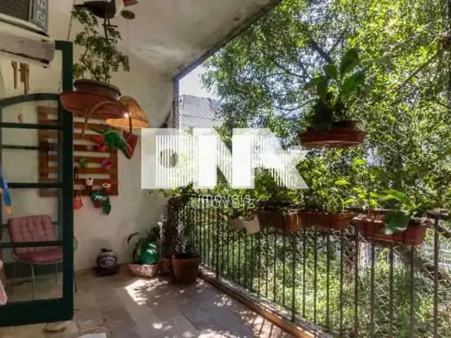 Apartamento para Venda em Rio de Janeiro/RJ Humaitá 2 Quartos