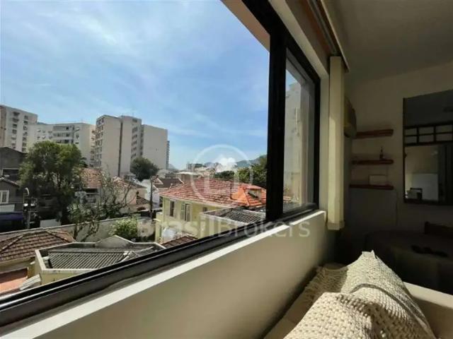 Apartamento para Venda em Rio de Janeiro/RJ Humaitá 2 Quartos