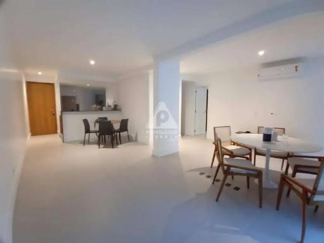 Apartamento para Venda em Rio de Janeiro/RJ Humaitá 2 Quartos