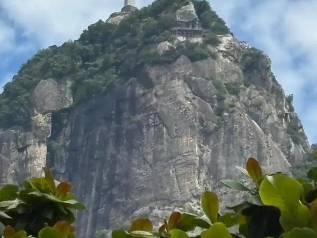 Apartamento para Venda em Rio de Janeiro/RJ Humaitá 3 Quartos