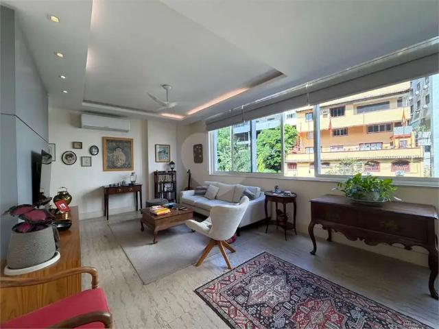 Apartamento para Venda em Rio de Janeiro/RJ Humaitá 3 Quartos