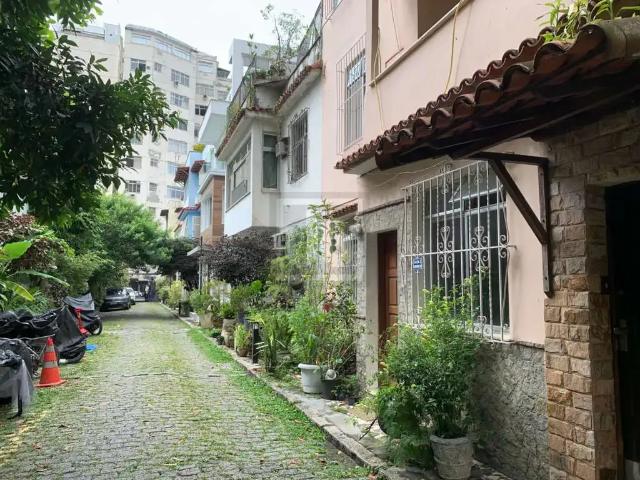 Apartamento para Venda em Rio de Janeiro/RJ Humaitá 3 Quartos