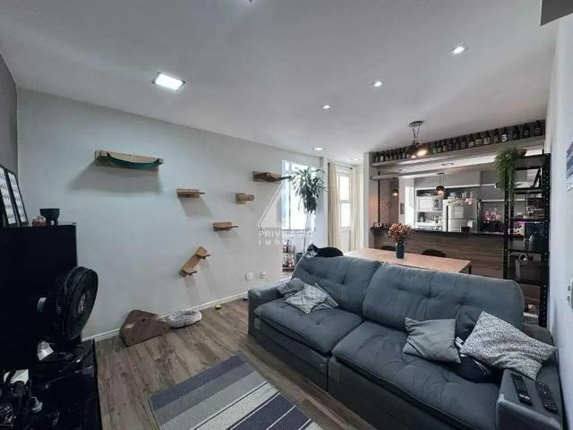 Apartamento para Venda em Rio de Janeiro/RJ Humaitá 2 Quartos