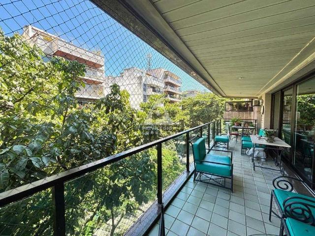 Apartamento para Venda em Rio de Janeiro/RJ Ipanema 4 Quartos