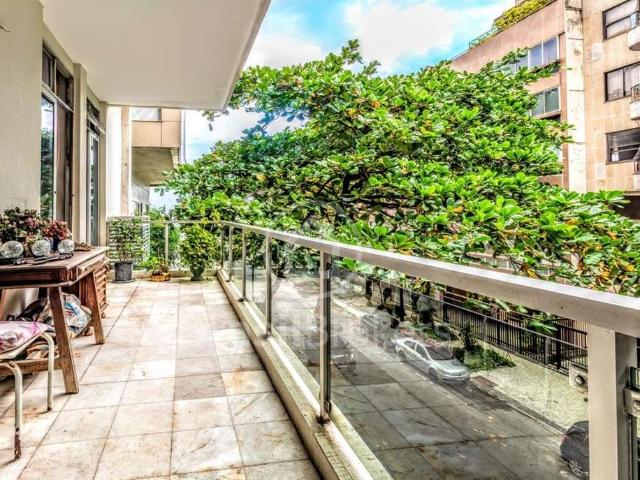 Apartamento para Venda em Rio de Janeiro/RJ Ipanema 4 Quartos