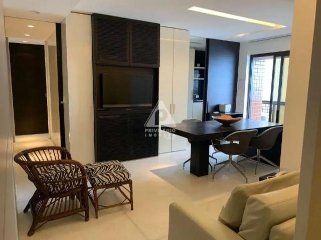 Apartamento para Venda em Rio de Janeiro/RJ Ipanema 2 Quartos
