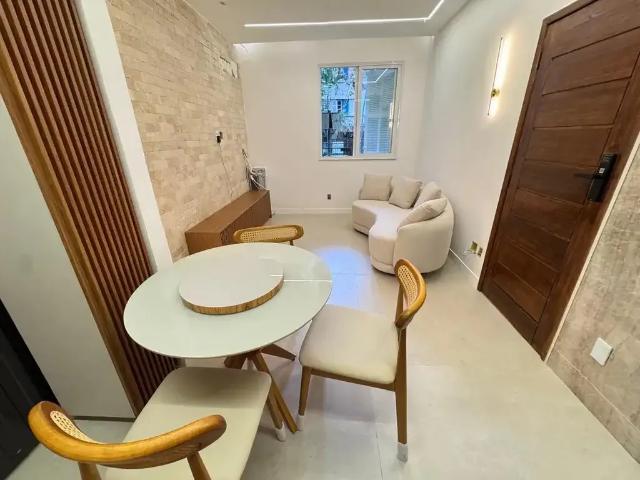 Apartamento para Venda em Rio de Janeiro/RJ Ipanema 2 Quartos