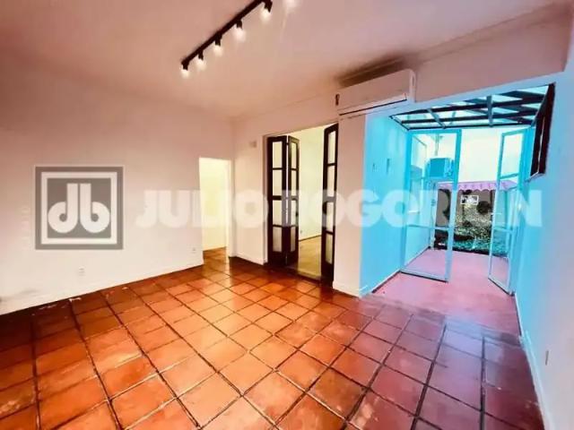 Apartamento para Venda em Rio de Janeiro/RJ Ipanema 2 Quartos