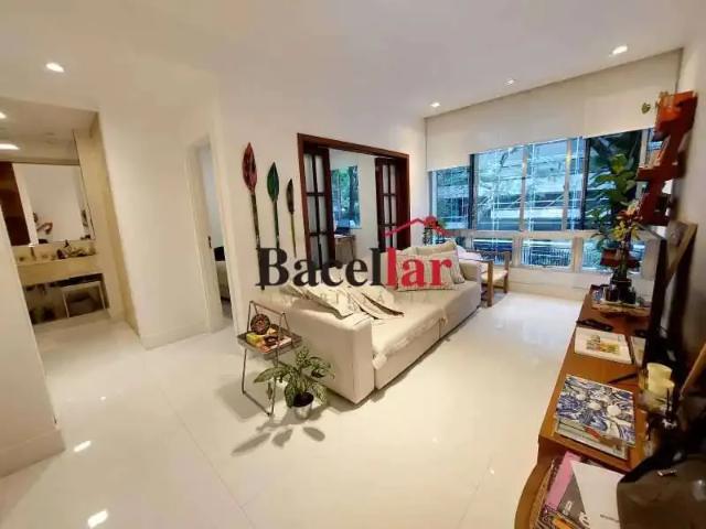 Apartamento para Venda em Rio de Janeiro/RJ Ipanema 2 Quartos