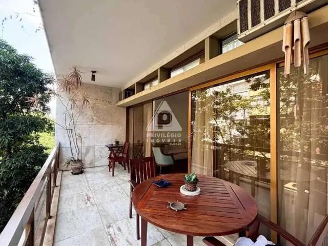 Apartamento para Venda em Rio de Janeiro/RJ Ipanema 3 Quartos