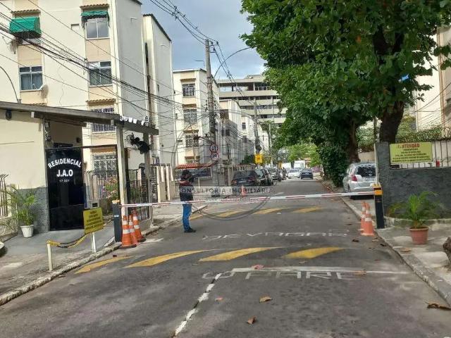 Apartamento para Venda em Rio de Janeiro/RJ Irajá 2 Quartos
