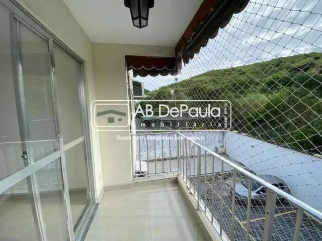 Apartamento para Venda em Rio de Janeiro/RJ Jardim Sulacap 2 Quartos