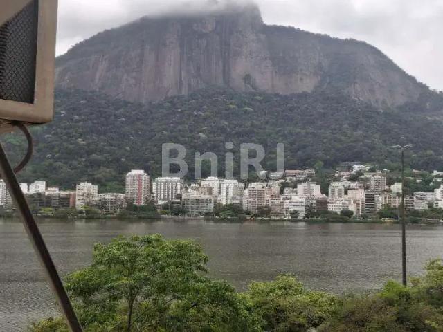 Apartamento para Venda em Rio de Janeiro/RJ Lagoa 3 Quartos