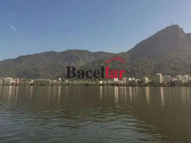 Apartamento para Venda em Rio de Janeiro/RJ Lagoa 3 Quartos