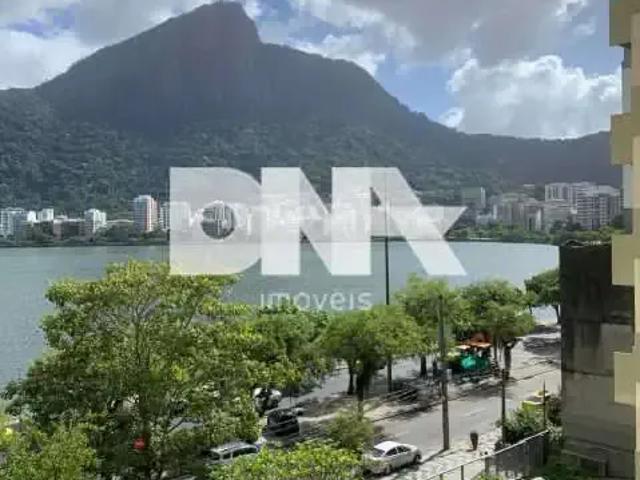 Apartamento para Venda em Rio de Janeiro/RJ Lagoa 3 Quartos