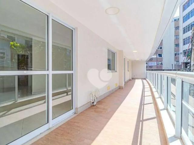 Apartamento para Venda em Rio de Janeiro/RJ Lagoa 3 Quartos