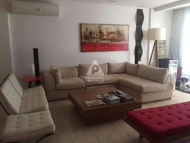 Apartamento para Venda em Rio de Janeiro/RJ Lagoa 2 Quartos