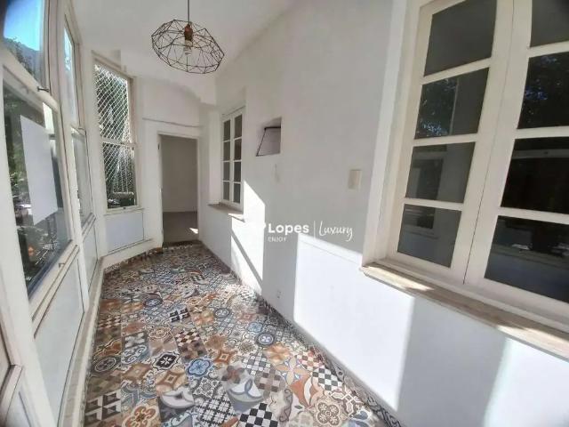 Apartamento para Venda em Rio de Janeiro/RJ Lagoa 2 Quartos