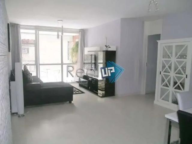 Apartamento para Venda em Rio de Janeiro/RJ Lagoa 2 Quartos