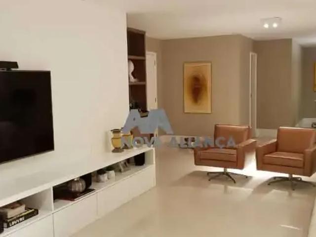 Apartamento para Venda em Rio de Janeiro/RJ Lagoa 4 Quartos
