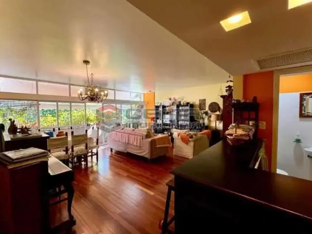 Apartamento para Venda em Rio de Janeiro/RJ Laranjeiras 3 Quartos