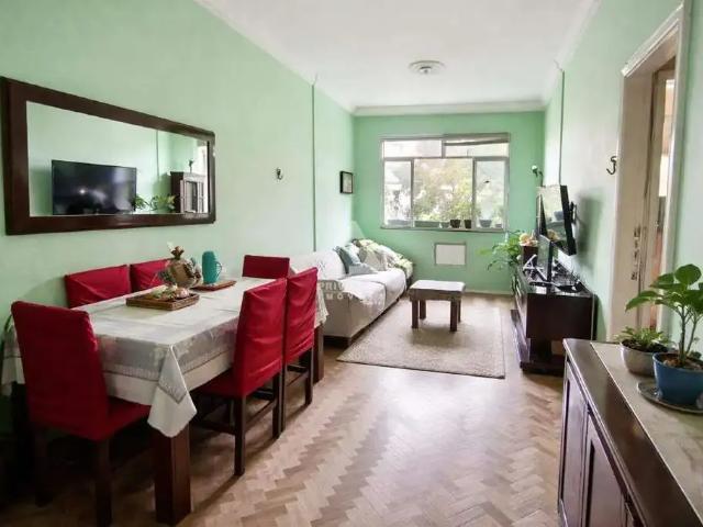 Apartamento para Venda em Rio de Janeiro/RJ Laranjeiras 3 Quartos