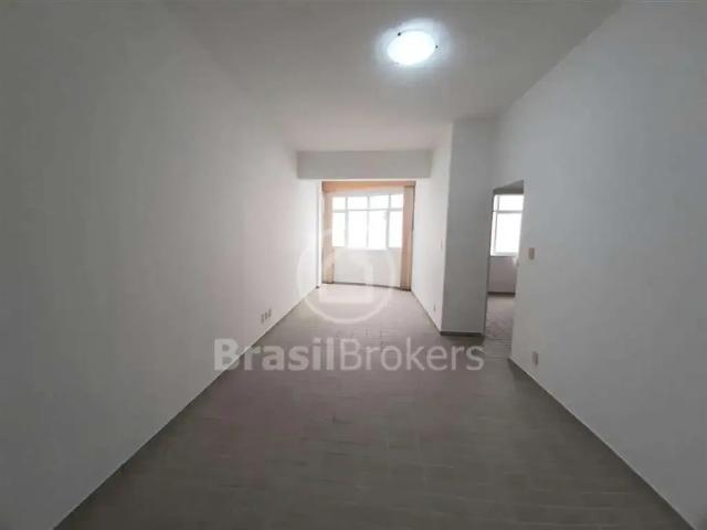 Apartamento para Venda em Rio de Janeiro/RJ Laranjeiras 3 Quartos