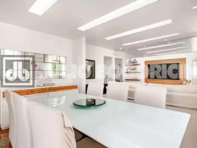 Apartamento para Venda em Rio de Janeiro/RJ Laranjeiras 3 Quartos