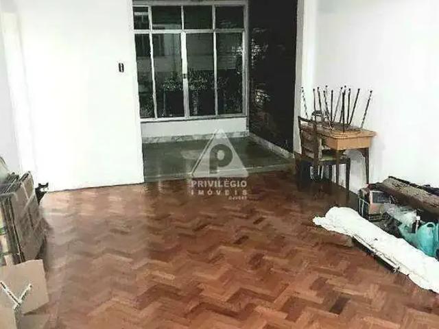 Apartamento para Venda em Rio de Janeiro/RJ Laranjeiras 2 Quartos