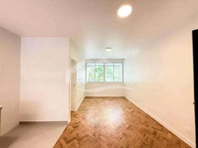 Apartamento para Venda em Rio de Janeiro/RJ Leblon 2 Quartos