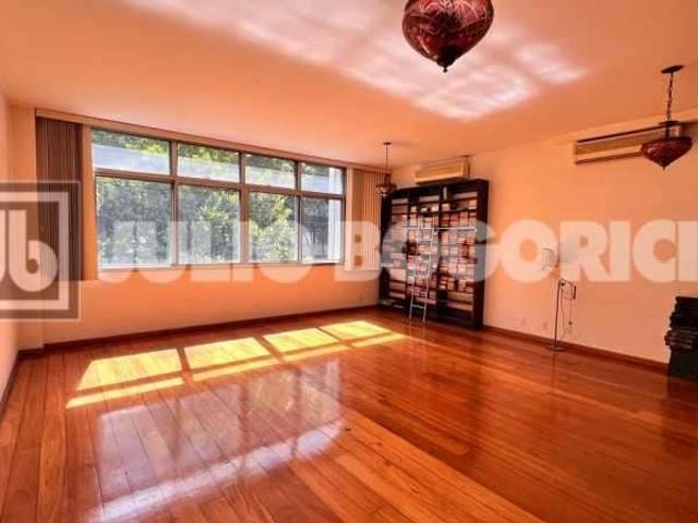 Apartamento para Venda em Rio de Janeiro/RJ Leblon 3 Quartos