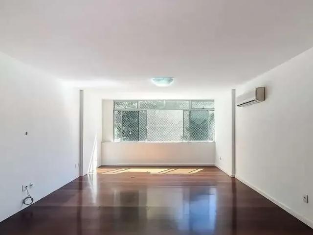 Apartamento para Venda em Rio de Janeiro/RJ Leblon 3 Quartos