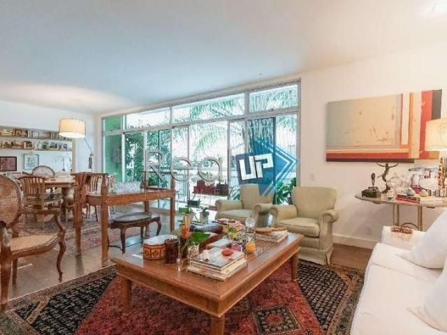 Apartamento para Venda em Rio de Janeiro/RJ Leblon 4 Quartos