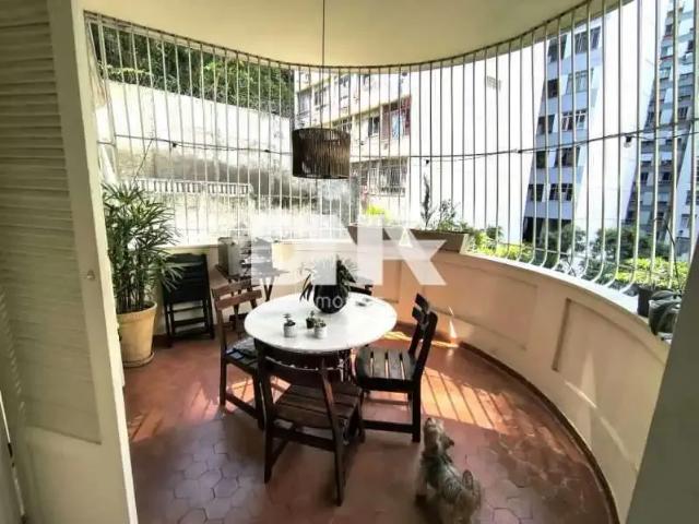 Apartamento para Venda em Rio de Janeiro/RJ Leme 4 Quartos