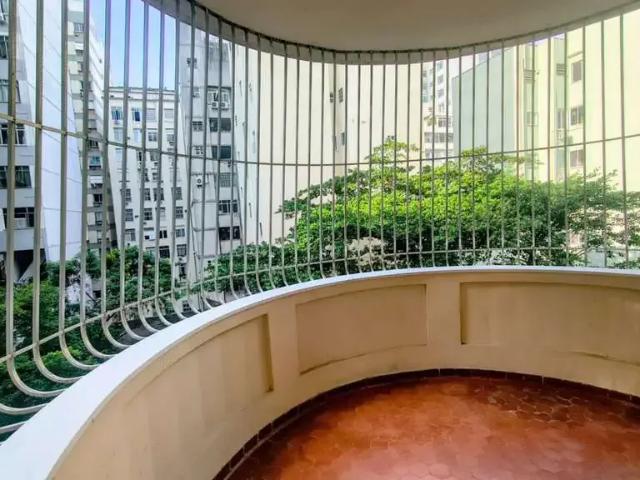 Apartamento para Venda em Rio de Janeiro/RJ Leme 4 Quartos