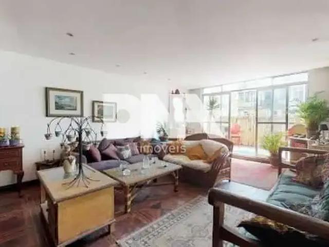 Apartamento para Venda em Rio de Janeiro/RJ Leme 5 Quartos
