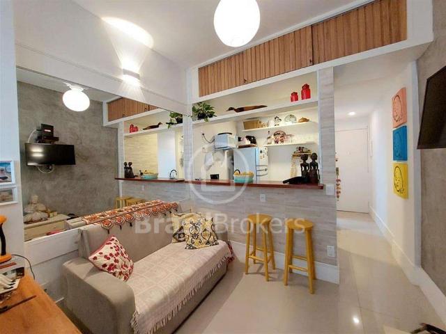 Apartamento para Venda em Rio de Janeiro/RJ Leme 1 Quartos