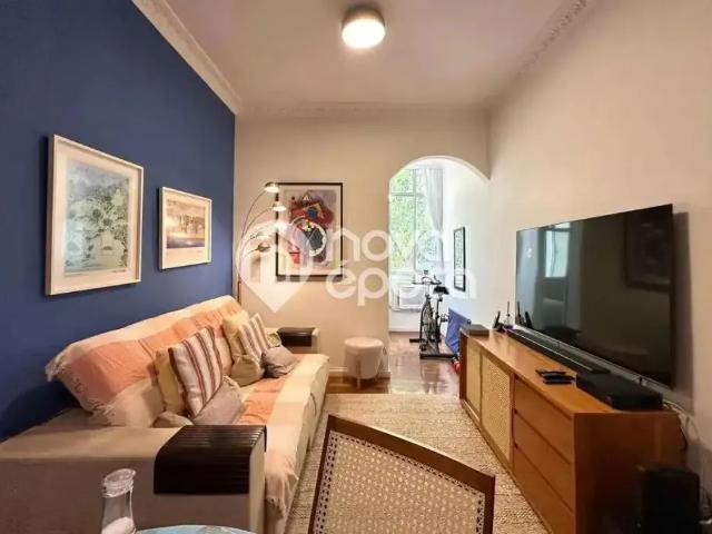 Apartamento para Venda em Rio de Janeiro/RJ Leme 2 Quartos