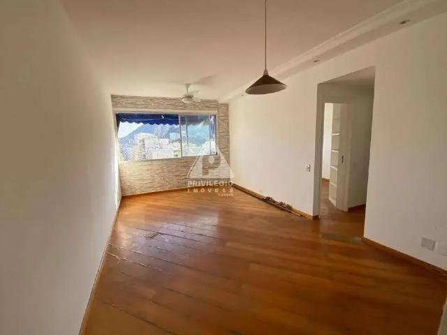 Apartamento para Venda em Rio de Janeiro/RJ Leme 2 Quartos