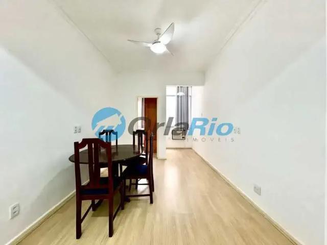 Apartamento para Venda em Rio de Janeiro/RJ Leme 2 Quartos