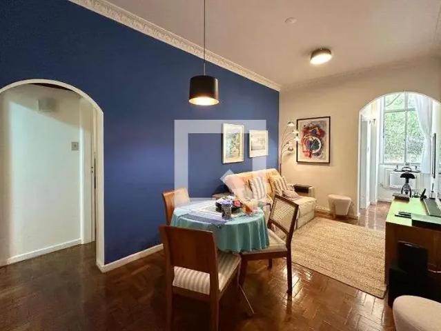 Apartamento para Venda em Rio de Janeiro/RJ Leme 2 Quartos