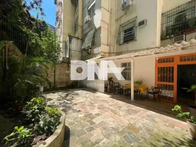 Apartamento para Venda em Rio de Janeiro/RJ Leme 2 Quartos