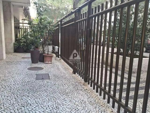 Apartamento para Venda em Rio de Janeiro/RJ Leme 2 Quartos