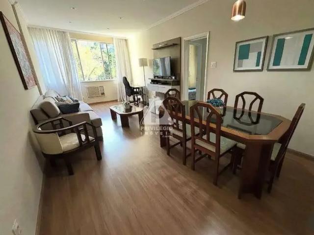 Apartamento para Venda em Rio de Janeiro/RJ Leme 2 Quartos