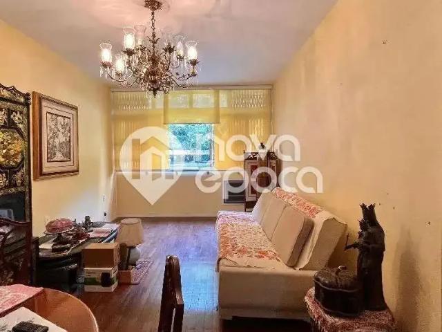 Apartamento para Venda em Rio de Janeiro/RJ Leme 2 Quartos
