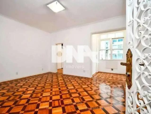 Apartamento para Venda em Rio de Janeiro/RJ Leme 2 Quartos